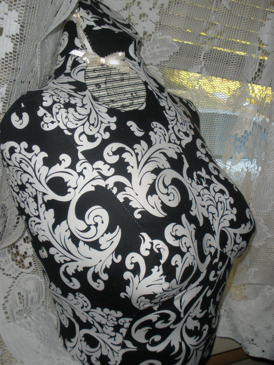Decorative Bust Form Designs To The Waist, Life Size Torso Great For ...