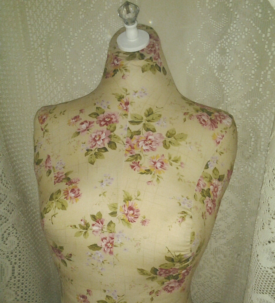 Decorative Bust Form Designs To The Waist, Life Size Torso Great For ...