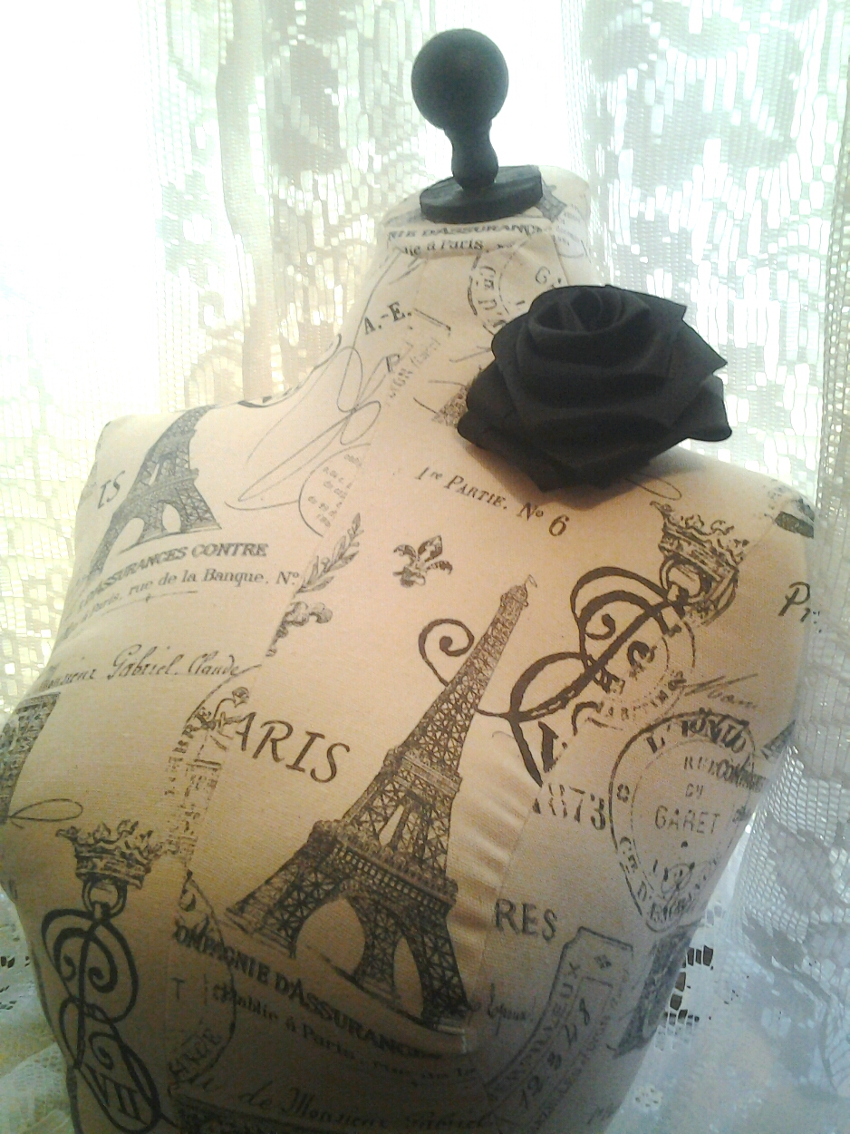 Boutique Dress Form Designs To The Waist. Life Size Torso Great For ...